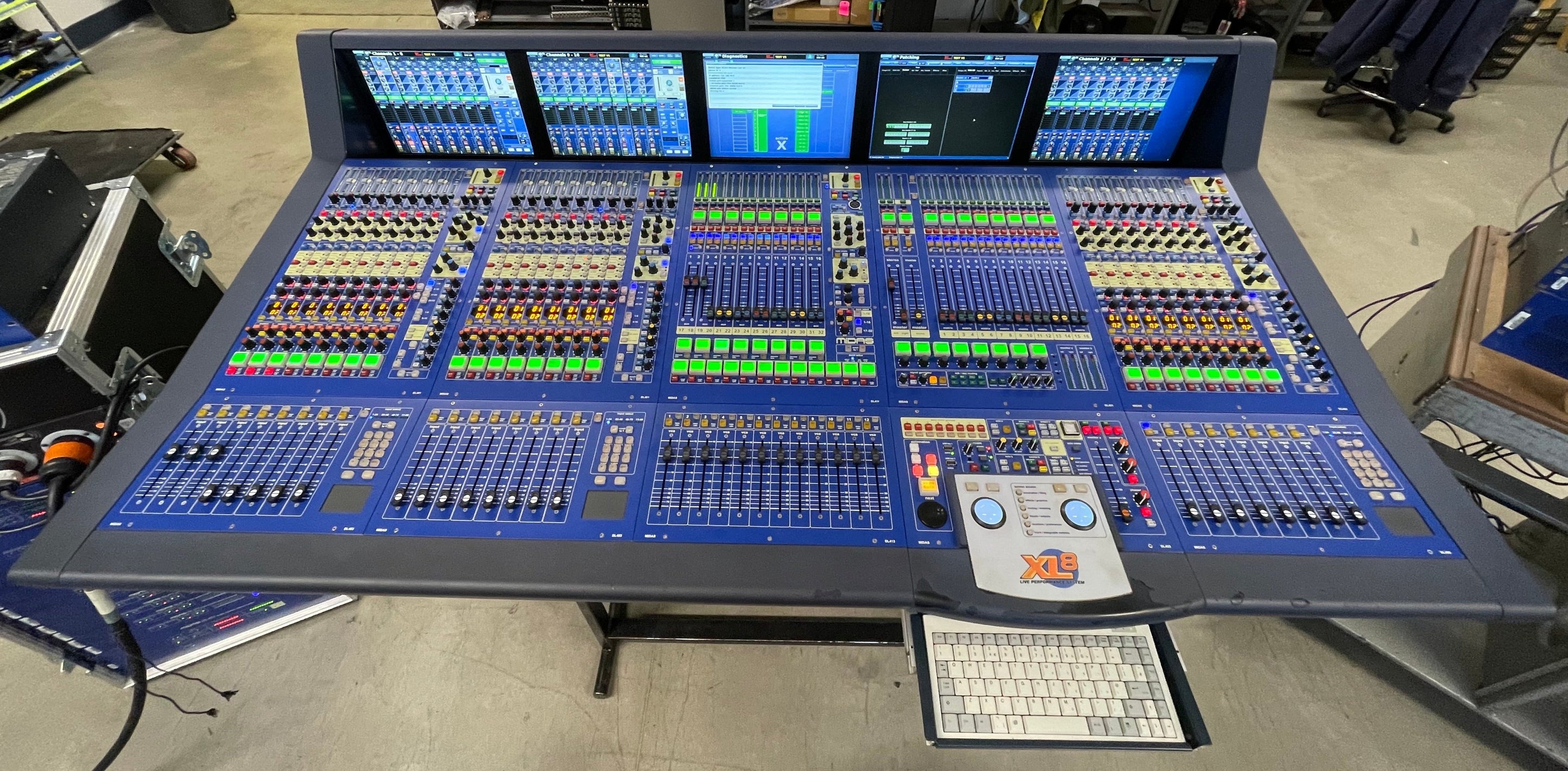 Midas XL8 Mixing System with Touring Case – CLAIR Used Gear